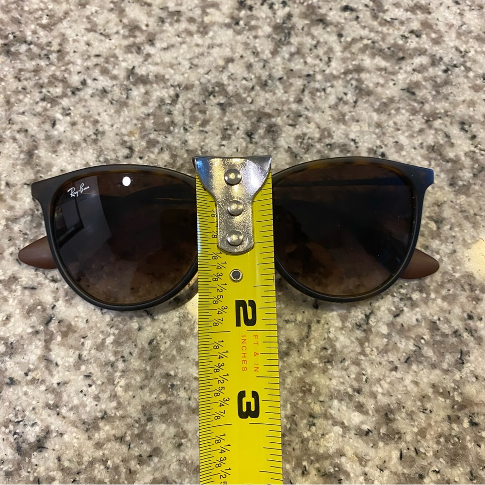 Ray-Bans. 100% Authentic. - Gem